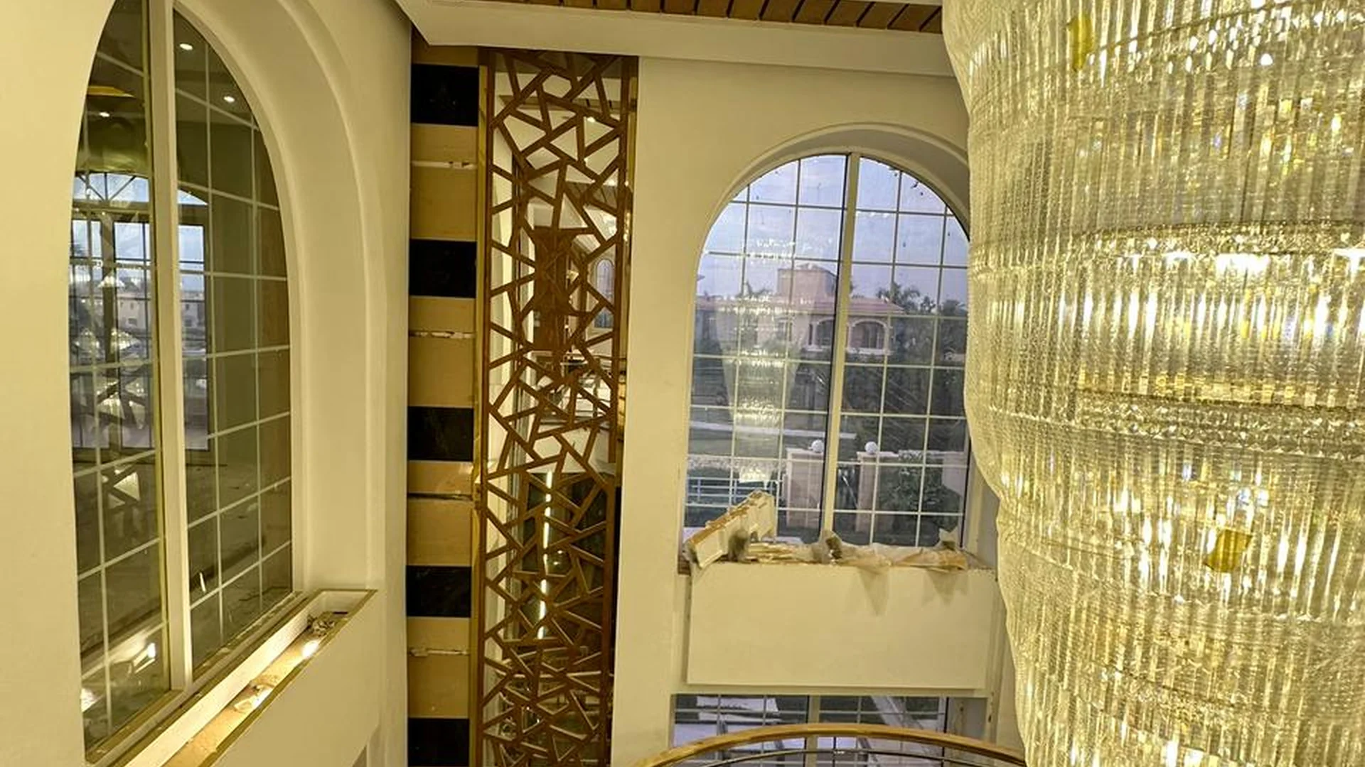 Palace for sale in Madinaty in a prime location direct lake view ...